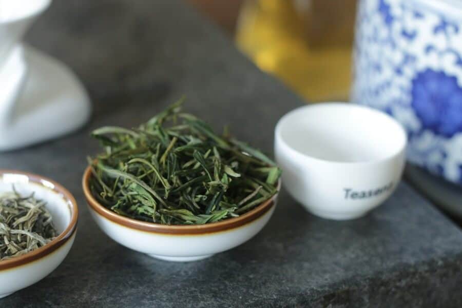 Sencha Tee - Zubereitung, Wirkung & Mehr - teanchill.de